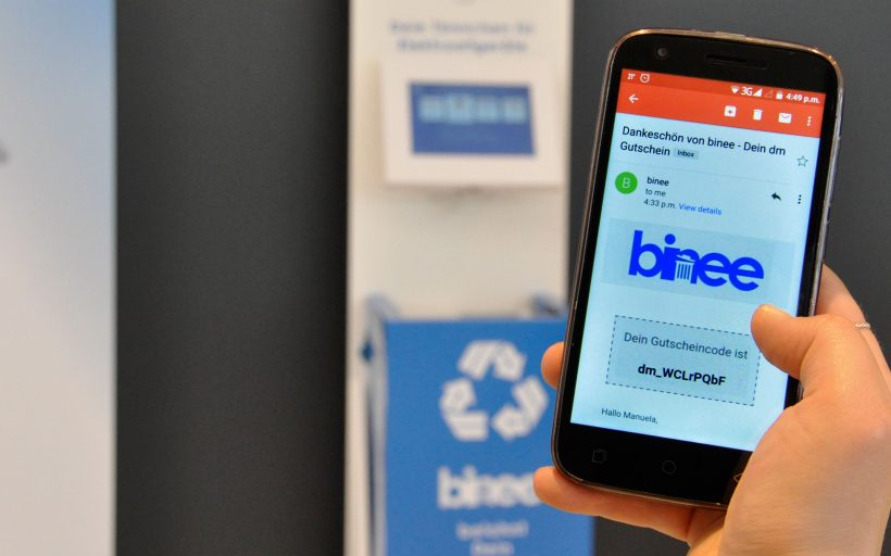 binee: a new recycling interface - WDCD Climate Challenge